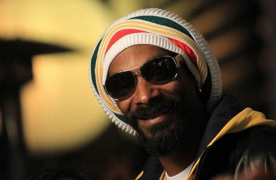 Snoop Dogg cambia su nombre de nuevo a Snoopzilla y anuncia la salida ...