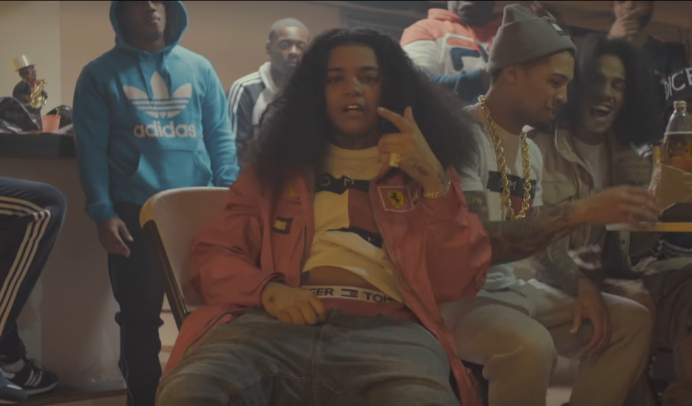 Young M.A regresa en el tiempo para publicar el vídeo de ‘Get This Money’