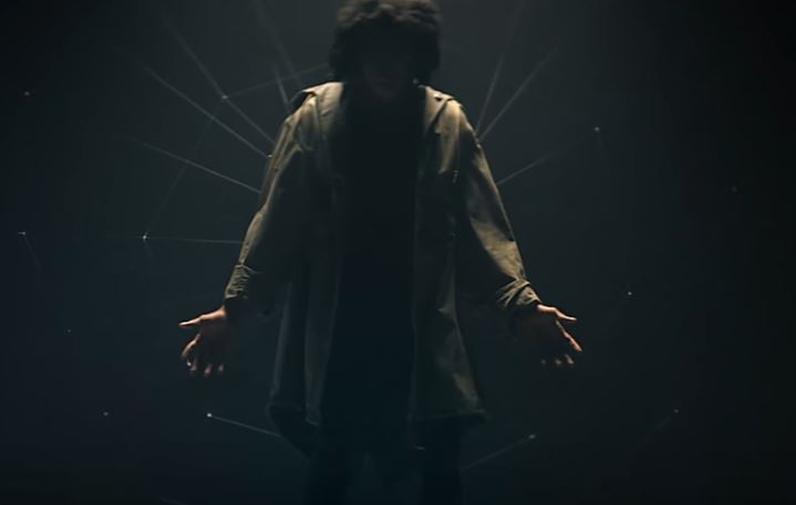 6LACK nos hace flotar con el vídeo de ‘free’ extraído de ‘Free 6LACK’