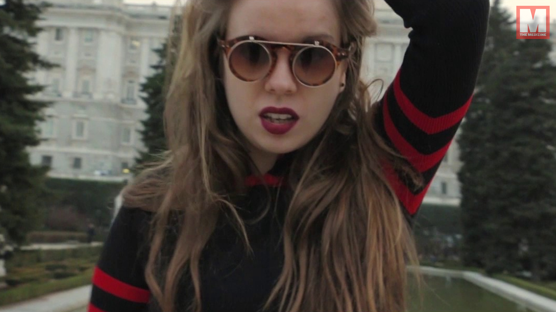 Lashe vuelve con energías renovadas en su nuevo vídeo ‘Fireworks’