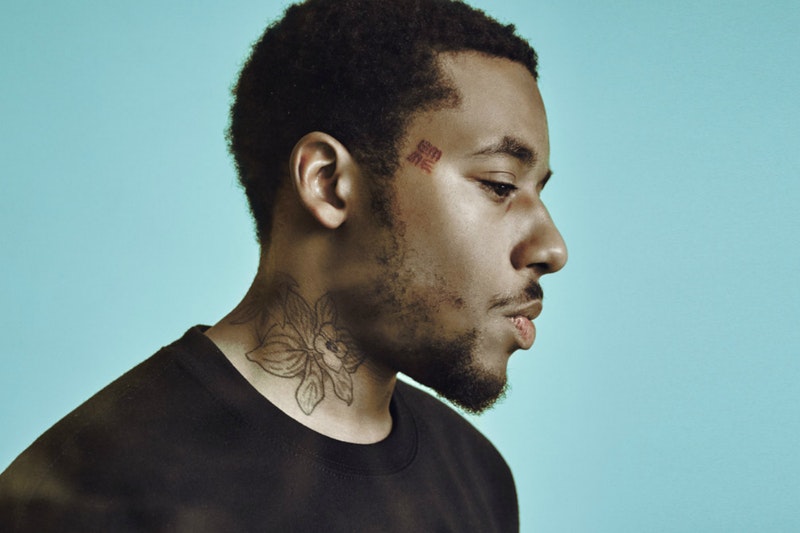 A$AP Ant llena el backstage de humo en 'Red cream soda'