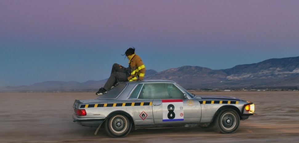 A$AP Rocky y Juicy J hacen crítica social en el visual de ‘Gunz N Butter’ A$AP Rocky y Juicy J hacen crítica social en el visual de ‘Gunz N Butter’
