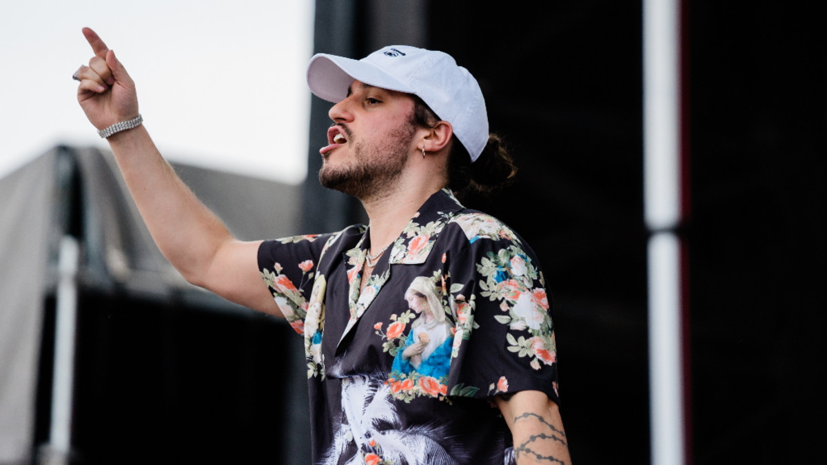 Russ comparte su consejo para los artistas más jóvenes