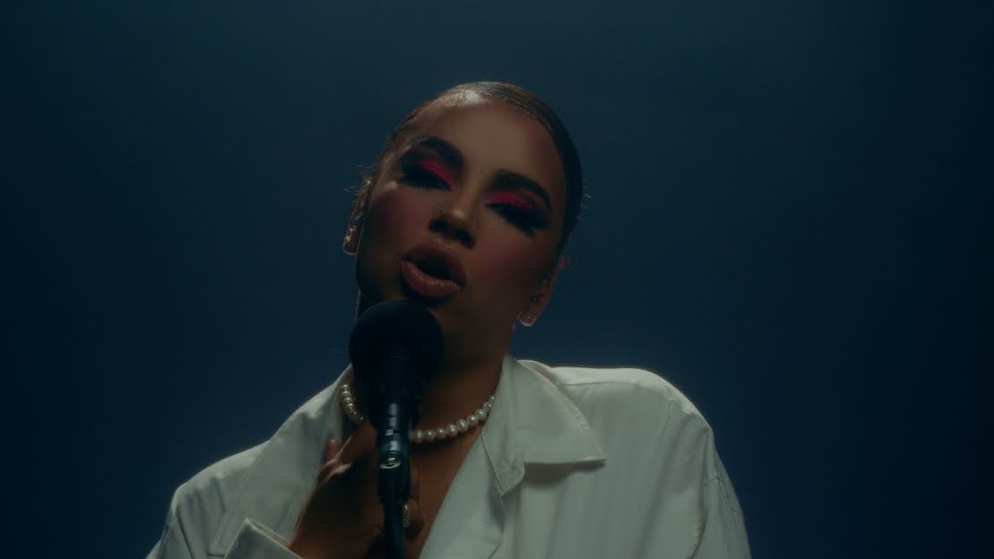 DEVA presenta su álbum debut con ‘Desnuda’, su último hit