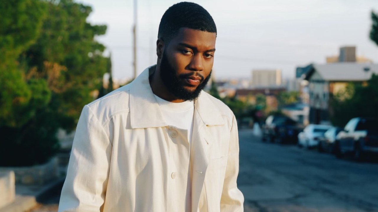 Khalid nos regala ‘Scenic Drive’ y el vídeo de ‘Present’