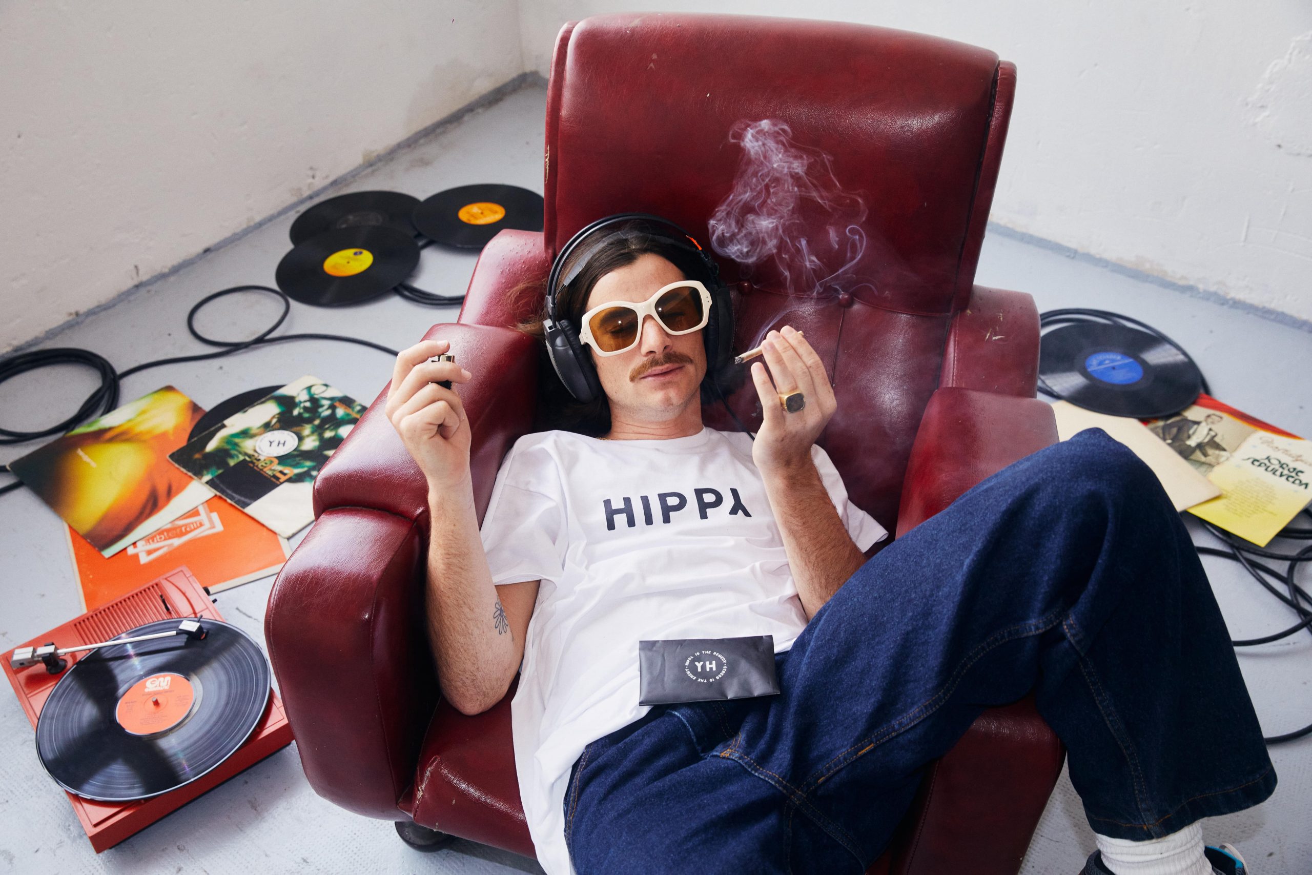 Hippy Collective: vuelven los 80 en forma de flores de CBD