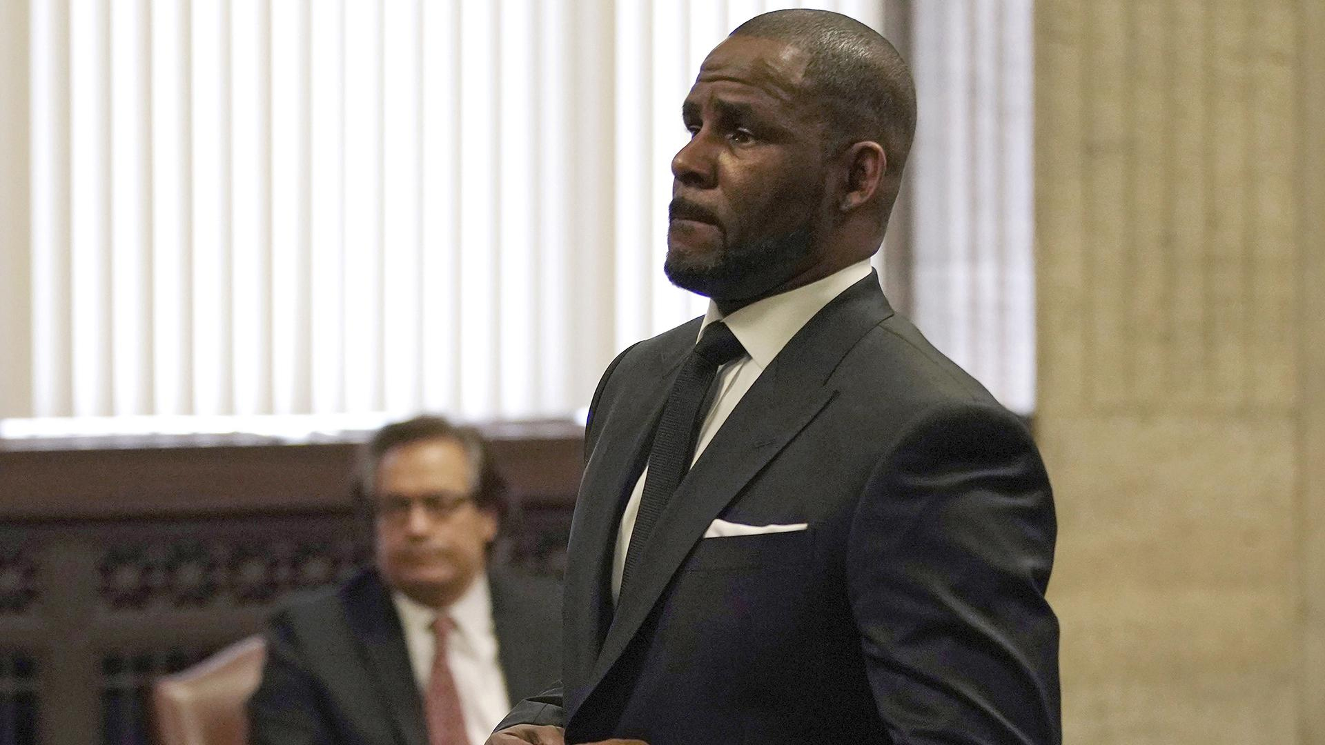 R. Kelly denuncia negligencias médicas hacia él en prisión