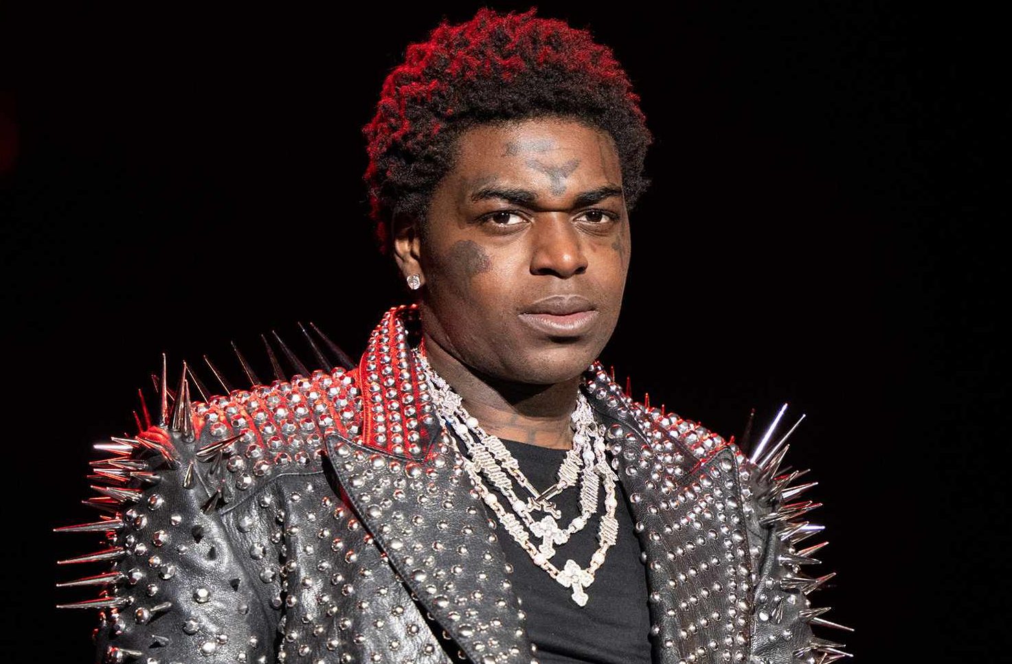 Kodak Black se declara no culpable de posesión y salió bajo fianza