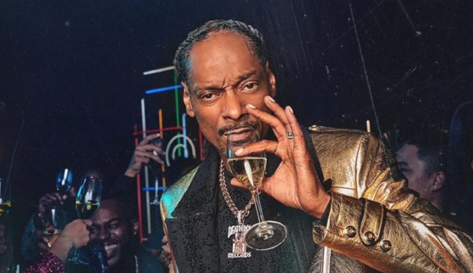 Snoop Dogg presenta «Do It Fluid», su bebida infusionada con cáñamo