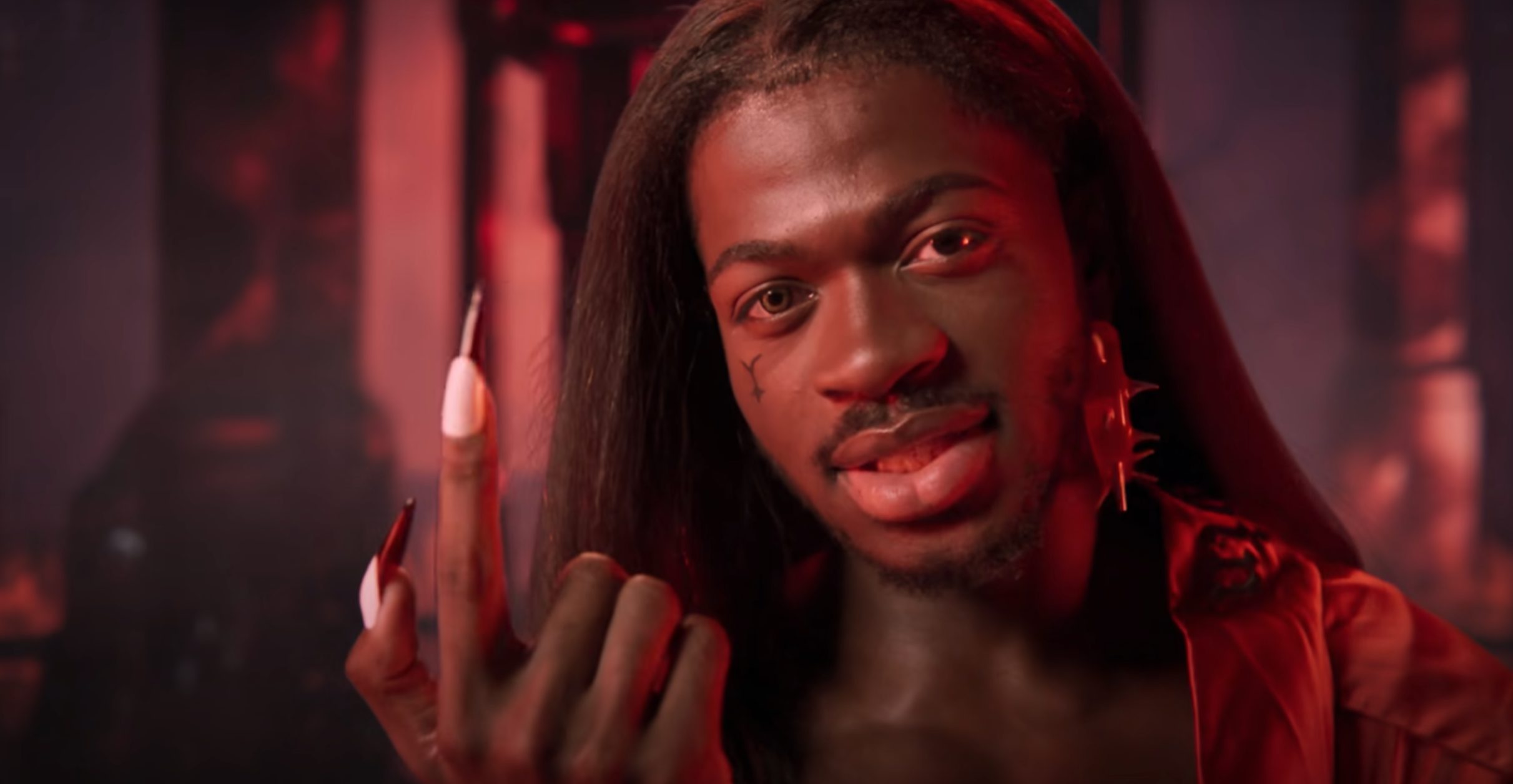Lil Nas X lanza ‘J Christ’ y desata la controversia tal y como prometía